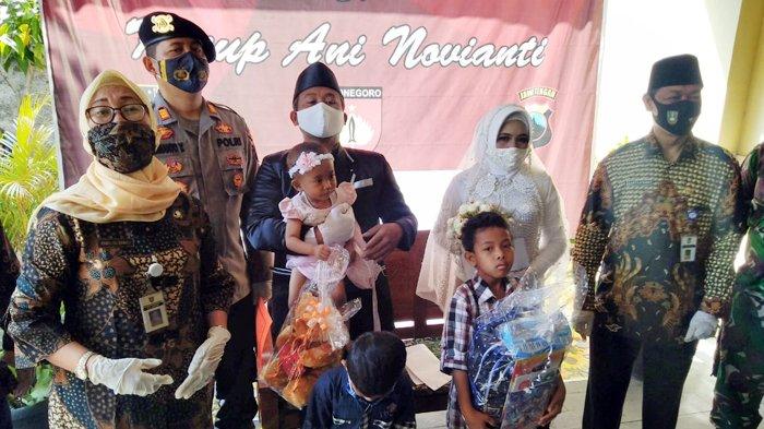 Resmi Jadi Pengantin Baru, Penghuni Eks Pabrik Es Jajar Agus - Novi ...