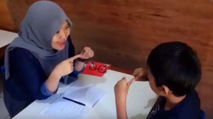 Mitos dan Fakta Seputar Autisme yang Perlu Diketahui, Orang Autis Tak ...