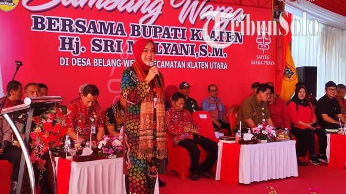 Bupati Sri Mulyani Ajak Jajarannya Larisi UMKM saat Sambang Warga di Belang Wetan - Tribunsolo.com