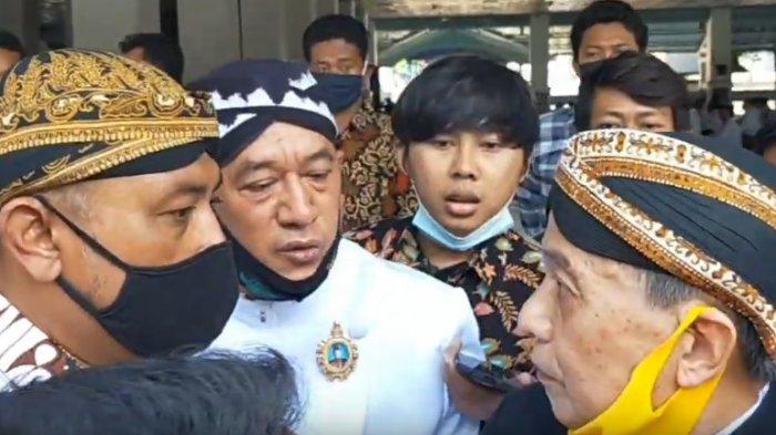 Konflik di Keraton Solo Kembali Pecah, Cekcok Antara Kubu LDA vs Kubu ...