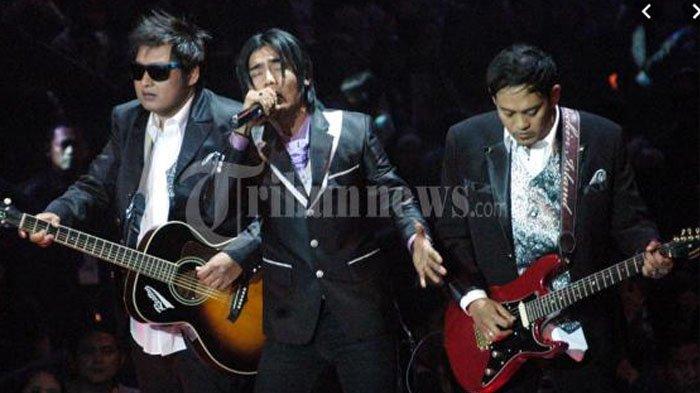 Chord Kunci Gitar dan Lirik Lagu Saat Terakhir - ST12, Inilah saat ...