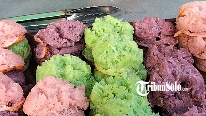 Manis Legitnya Usaha Kue Tradisional Corobikang, Hitungan 3 Jam Cuan Rp ...