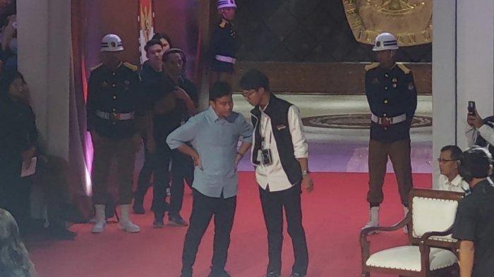 Momen Akrab Gibran Rakabuming Raka dan Alam Ganjar Berbincang di Sela Debat Capres - Tribunsolo.com