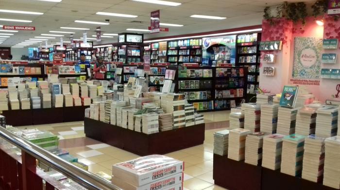 Ini 10 Buku Terlaris di Toko Buku Gramedia Solo - Tribunsolo.com