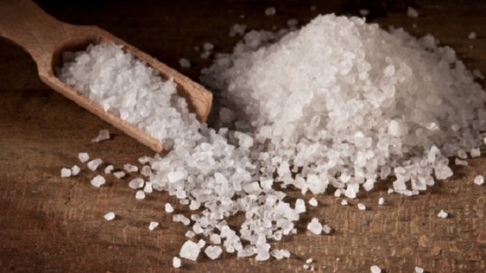 Bisa Meringankan Sariawan, Inilah 4 Manfaat Air Garam untuk Kesehatan ...