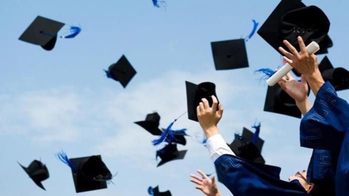 30 Ucapan Graduation Bahasa Inggris untuk Orang Spesial, Lengkap dengan ...