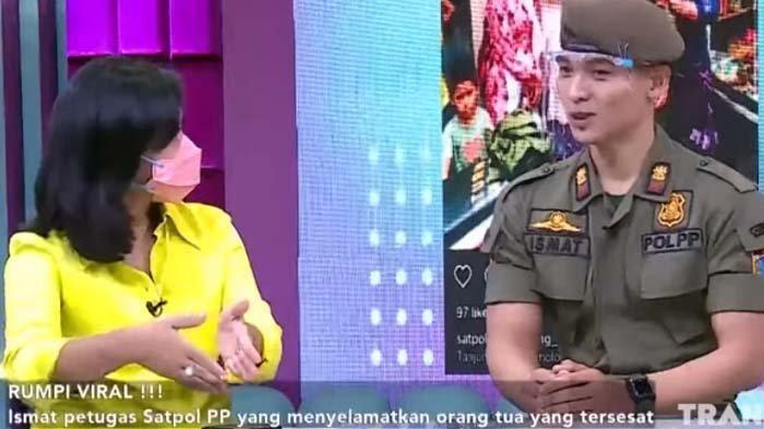 Viral Aksi Satpol PP Ganteng Tolong Nenek Tersesat di Jakarta Utara ...