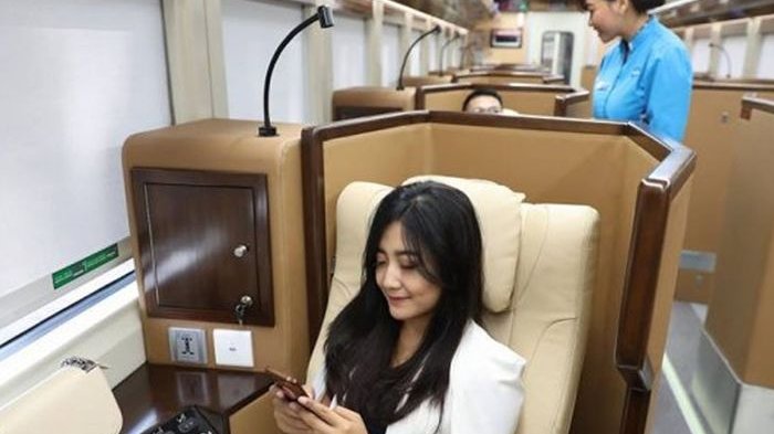 Mudik Hemat Cuma Rp 900 Ribu, Yuk Mudik Naik Kereta Berfasilitas Mewah - Tribunsolo.com