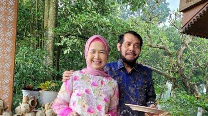 Kisah Asmara Ketua MK Anwar Usman dan Adik Jokowi : Jatuh Cinta Lihat ... Kisah Asmara Ketua MK Anwar Usman dan Adik Jokowi : Jatuh Cinta Lihat ...