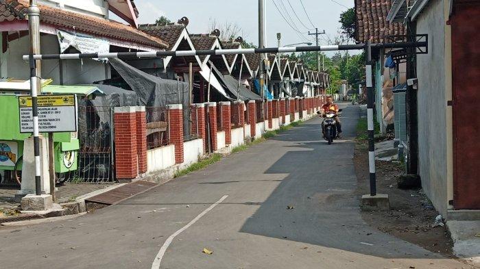 Pembeli dan Pedagang di Pasar Gawok Abaikan Physical Distancing, Begini ...