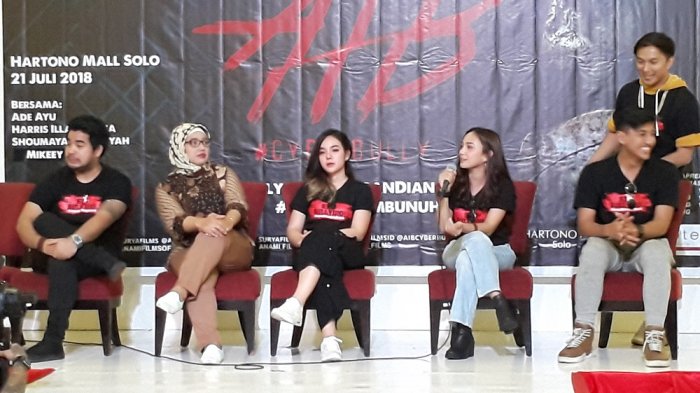 Sapa Penggemar di Solo Baru, Para Pemain Film AIB #CyberBully Mengaku ...