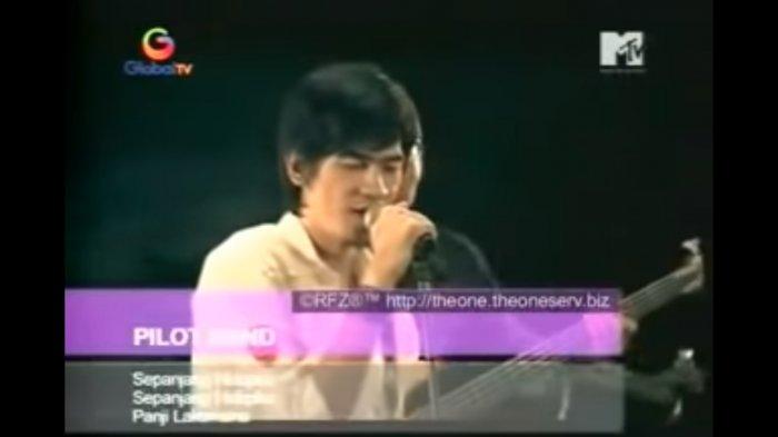 Chord Kunci Gitar dan Lirik Lagu Sepanjang Hidupku- Pilot Band: Karna ...