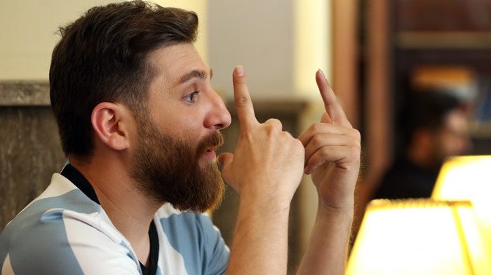 Lionel Messi Bagikan Makanan Gratis untuk Tunawisma selama 15 Hari ...