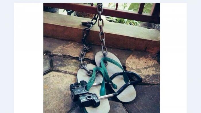 Agar Sandal Tak Dimaling, dari Bertulis Kapolri Hingga Digembok ...