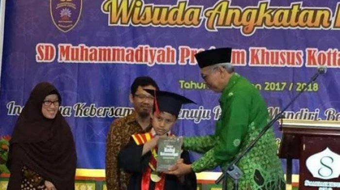 SD Muhammadiyah PK Kottabarat Solo Gelar Wisuda Siswa Kelas 6 Angkatan 13 - Tribunsolo.com