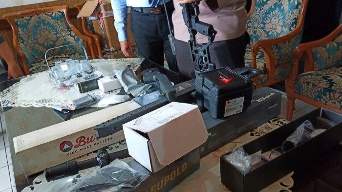 Harga Senjata Api Rakitan Laras Panjang Asal AS yang Diserahkan ke ...