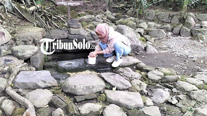 Mitos Ikan Kotes di Sendang Patirtaan Cabeankunti Boyolali, Konon Orang ...