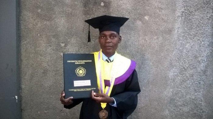 Kisah Lulusan Psikologi UMS Asal Zimbabwe, Delapan Tahun Bekerja Untuk Kuliah S2 - Tribunsolo.com