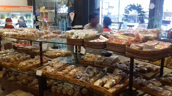 Ini Rahasia Toko Roti Ganep Tetap Eksis Sejak Tahun 1881 sampai ...