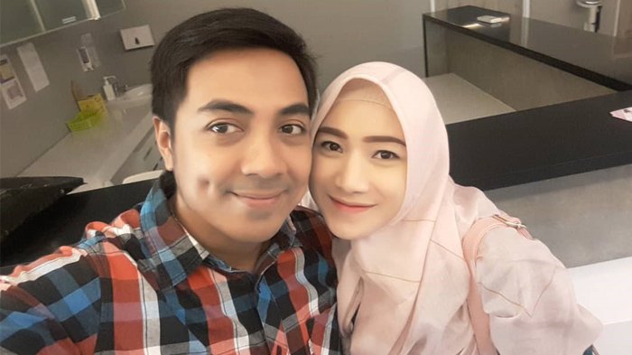 Sudah Punya 2 Anak, Indri Giana Istri Ustaz Riza Muhammad Kini Hamil ...