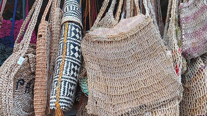 Ciptakan Inovasi Noken for Moi Day, Silas Ongge Kalami: Noken Harus ...