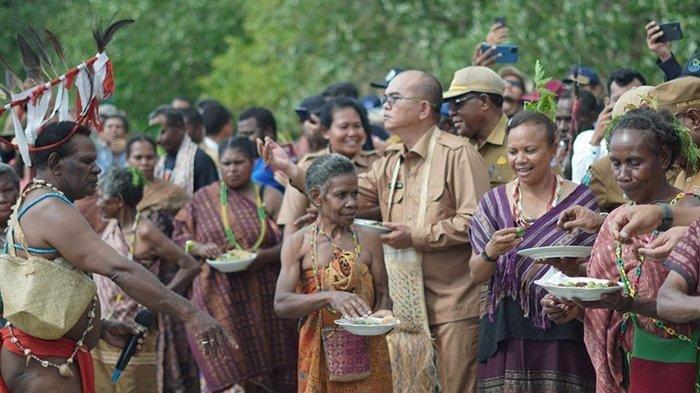 Pemprov Papua Barat Daya Dukung Keberlanjutan Festival Egek Suku Moi ...