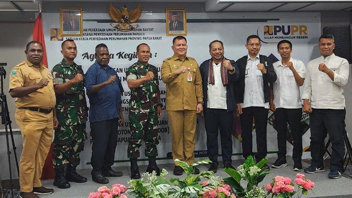 Pemkab Maybrat Usulkan Bantuan 700-an Unit Perumahan untuk Warga Eksodus ke Kementerian PUPR ...