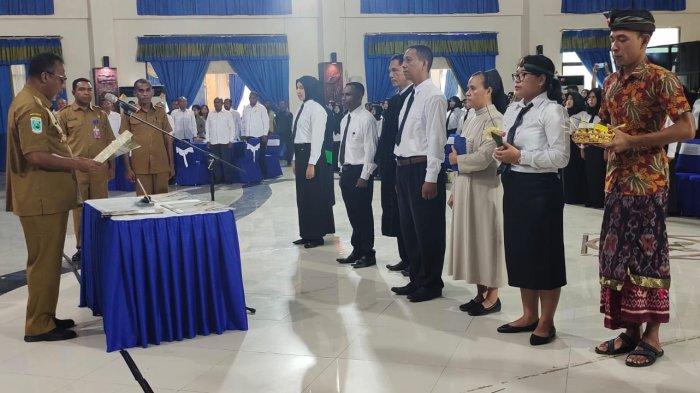 Bupati Raja Ampat Lantik 497 Guru dan Nakes PPPK - Tribunsorong.com