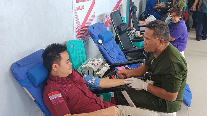 Peringati HDKD ke 78, Imigrasi Sorong Gelar Aksi Donor Darah Lingkup Internal - Tribunsorong.com
