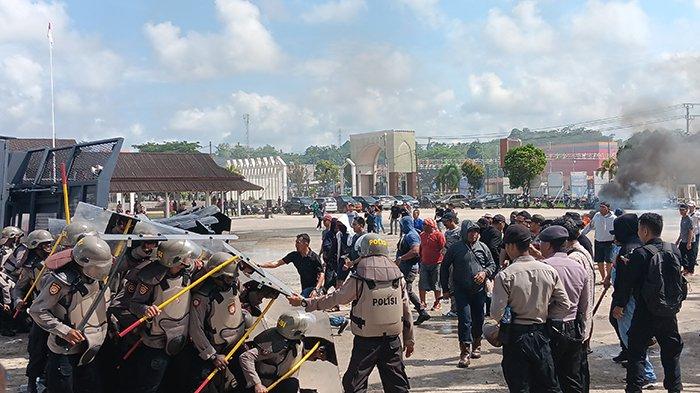 Antisipasi Kericuhan Saat Pemilu 2024, Polres Sorong Gelar Simulasi Sispamkota - Tribunsorong.com