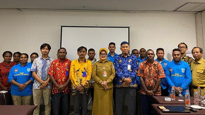Akselerasi Pelayanan Publik, Staf Dukcapil Maybrat Ikuti Bimtek SIAK ...