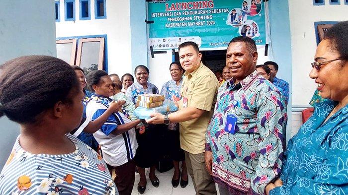 Launching Intervensi dan Pengukuran Serentak Pencegahan Stunting, Pj Bupati Maybrat Salurkan ...