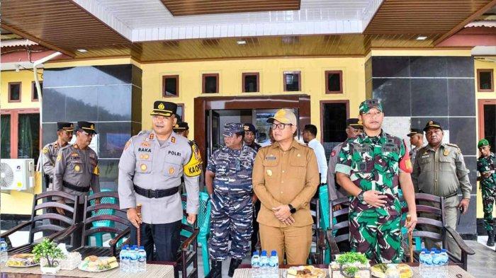Pjs Bupati Raja Ampat Hadiri Apel Gelar Pasukan Operasi Zebra Wayag 2024 - Tribunsorong.com