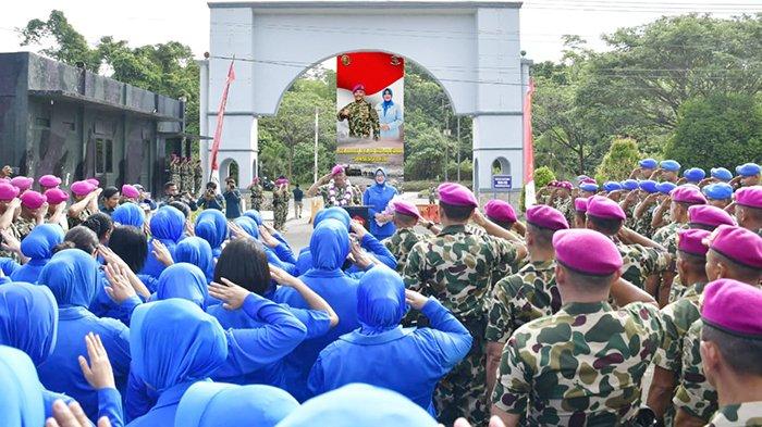 Brigjen TNI Marinir Sugianto Akhiri Masa Jabatan Komandan Pasmar 3 ...