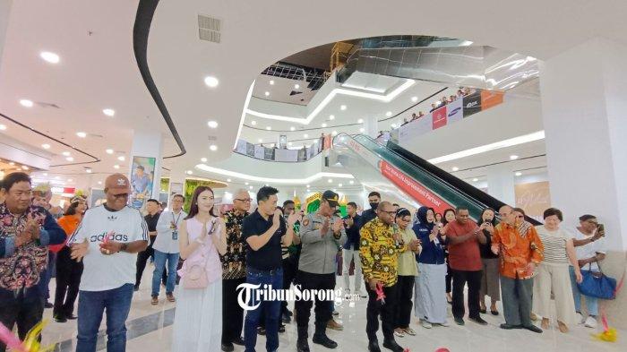 Paragon Square Resmi Beroperasi, Wali Kota Sorong: Jadi Ikon Baru ...
