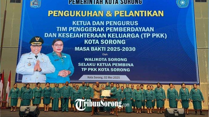 Wali Kota Sorong Lantik Pengurus TP-PKK, Begini Pesan Penting Septinus ...