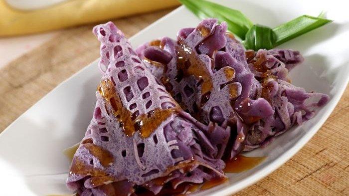 Inspirasi Kue Tradisional: Coba Resep Membuat Roti Jala Ubi Karamel ...