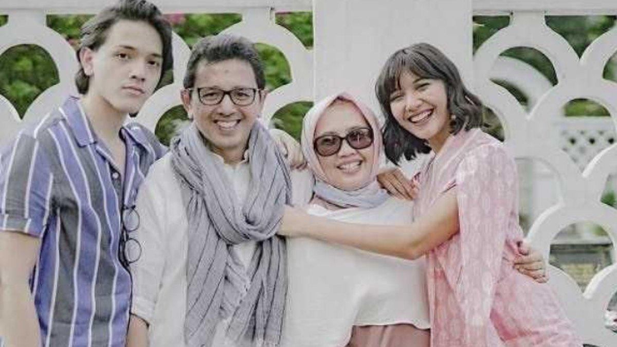 5 Fakta Faishal Tanjung Calon Suami Nadin Amizah, Keyboardis Band ...