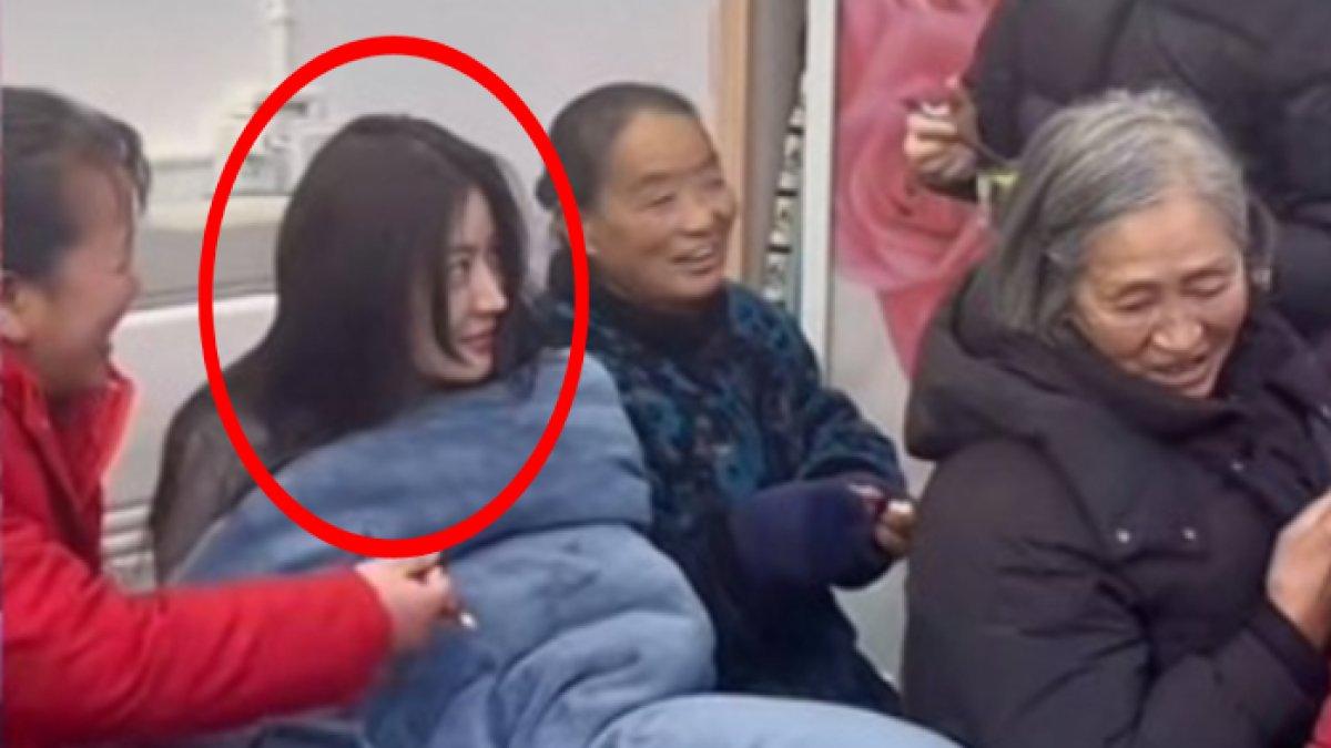 Tidur di Rumah Pacar, Gadis Bingung Bangun Dikelilingi Banyak Orang ...