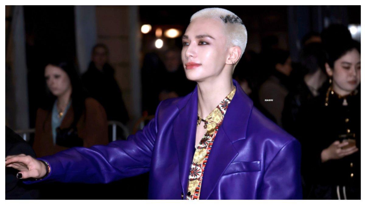 Hyunjin Stray Kids Pamer Potongan Rambut Ikonik dengan Sentuhan Versace ...