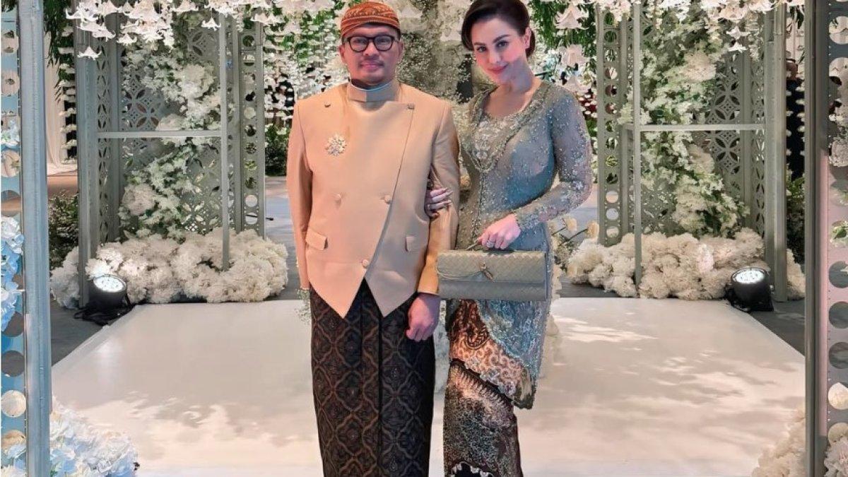 5 Potret Terbaru Jennifer Dunn, Kondangan Bareng Faisal Haris, Wajah ...