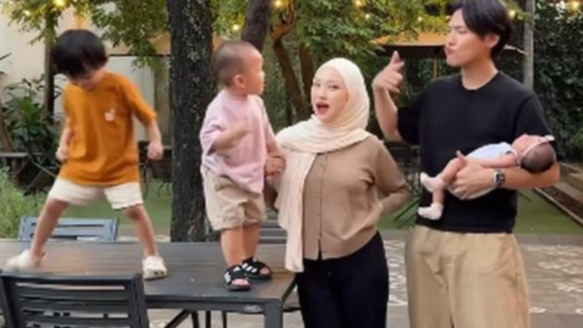 Disorot 3 Sosok Anak Selebgram Julia Prastini dengan Suami Korea, Warisi Gen 'Oppa' Sang Ayah ...