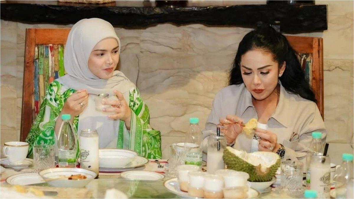 Momen Hangat Krisdayanti Berkunjung ke Rumah Siti Nurhaliza di Malaysia ...