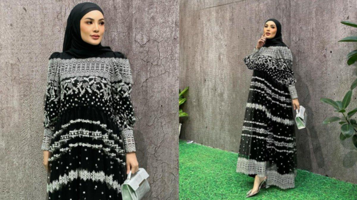 7 Potret Terbaru Nindy Ayunda, Belajar Berhijab Sepulang Umroh, Nyaman ...