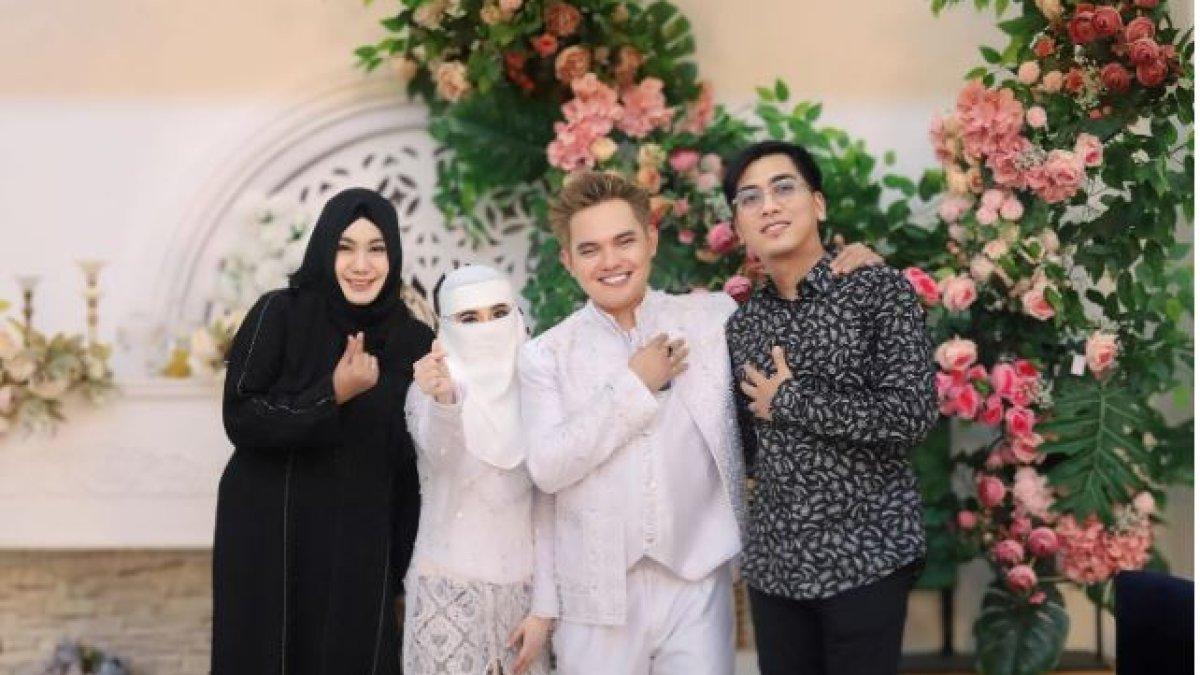 5 Foto Pernikahan Dodhy Kangen Band dan Ayu Rizki Yani, Rujuk Lagi ...