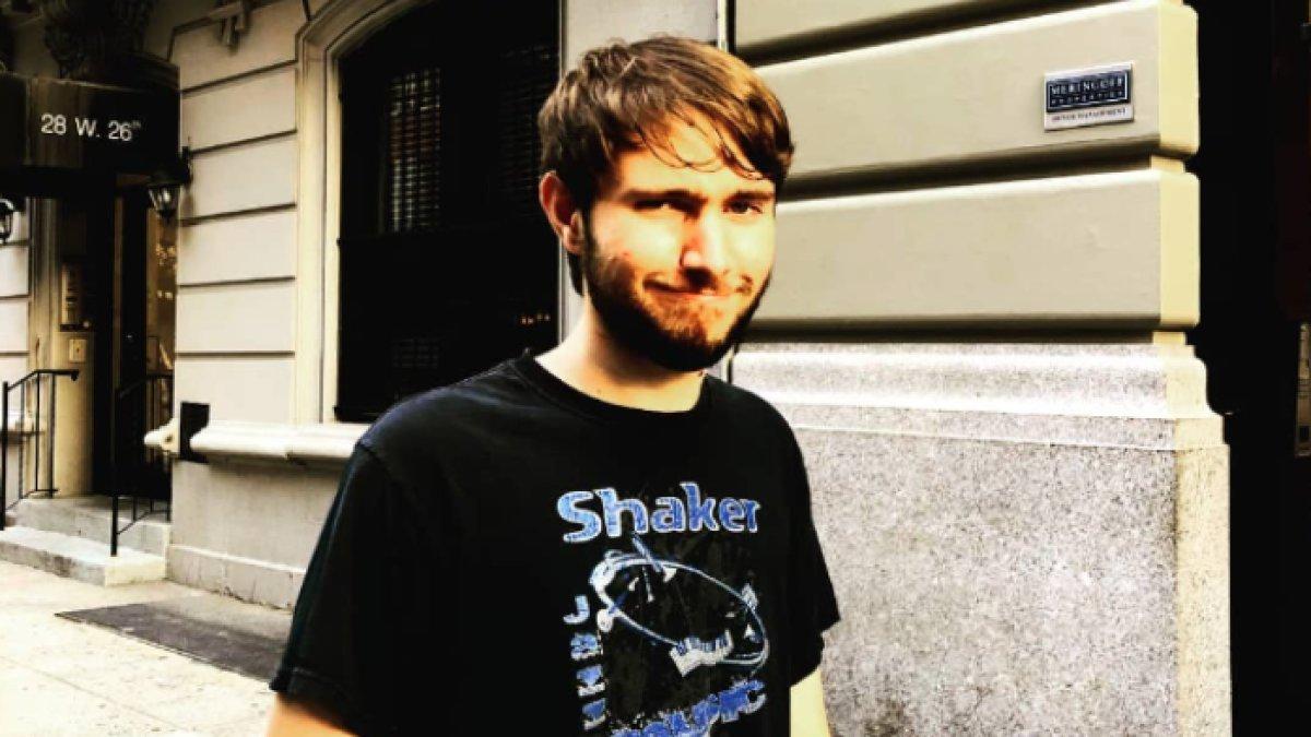 4 Fakta Menarik Asher Novkov Bloom Suami Stephanie Poetri, Menantu Titi ...