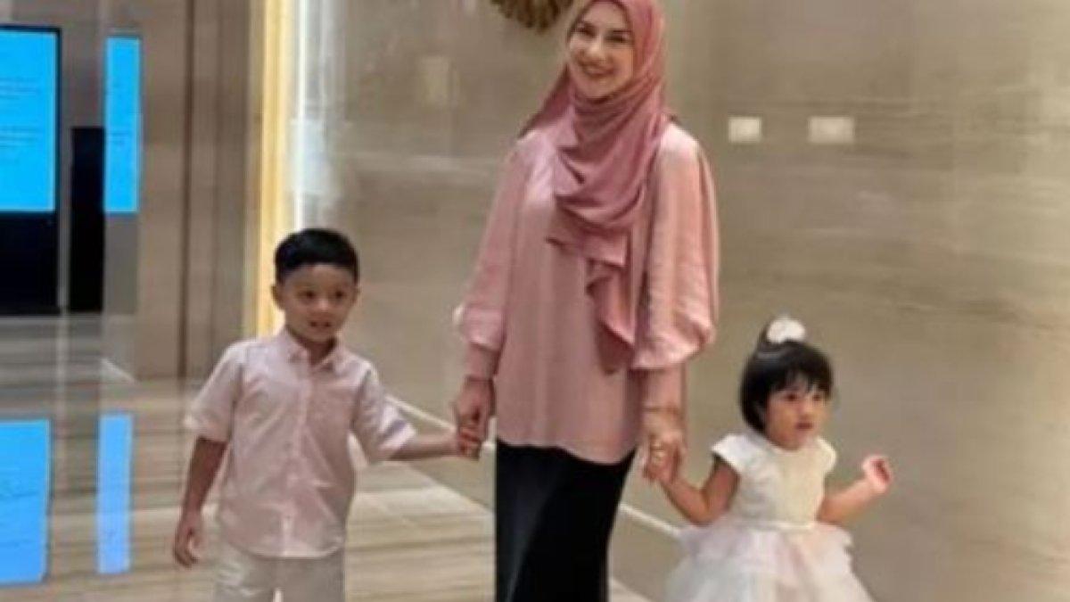 5 Potret Kebahagiaan Irish Bella Bersama Keluarga Barunya, Kompak Rayakan Ultah Putri Haldy ...