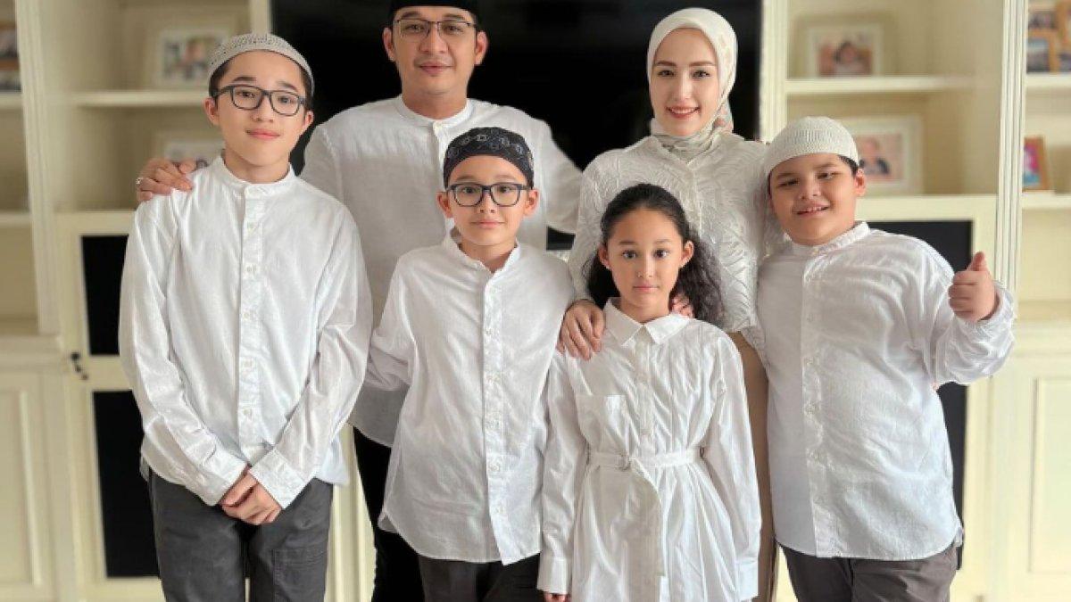 5 Potret Anak-anak Pasha Ungu dari Adelia, Kini Satu Sekolah, Kompak ...