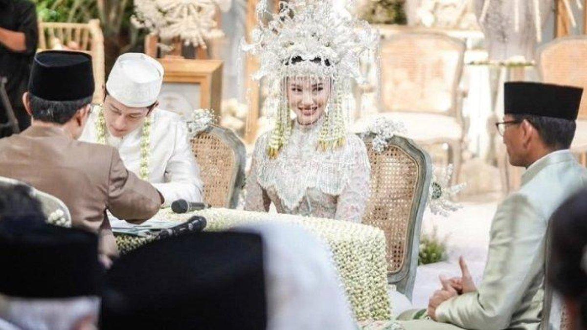 Potret Pernikahan Rio Haryanto dan Athina Papadimitriou, Pakai Adat ...