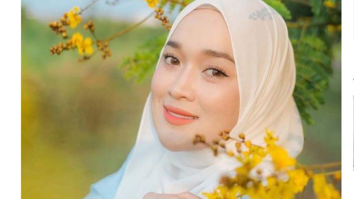 7 Potret Terbaru Ririe Fairus, Disebut Makin Cantik Setelah Ayus Nikahi ...